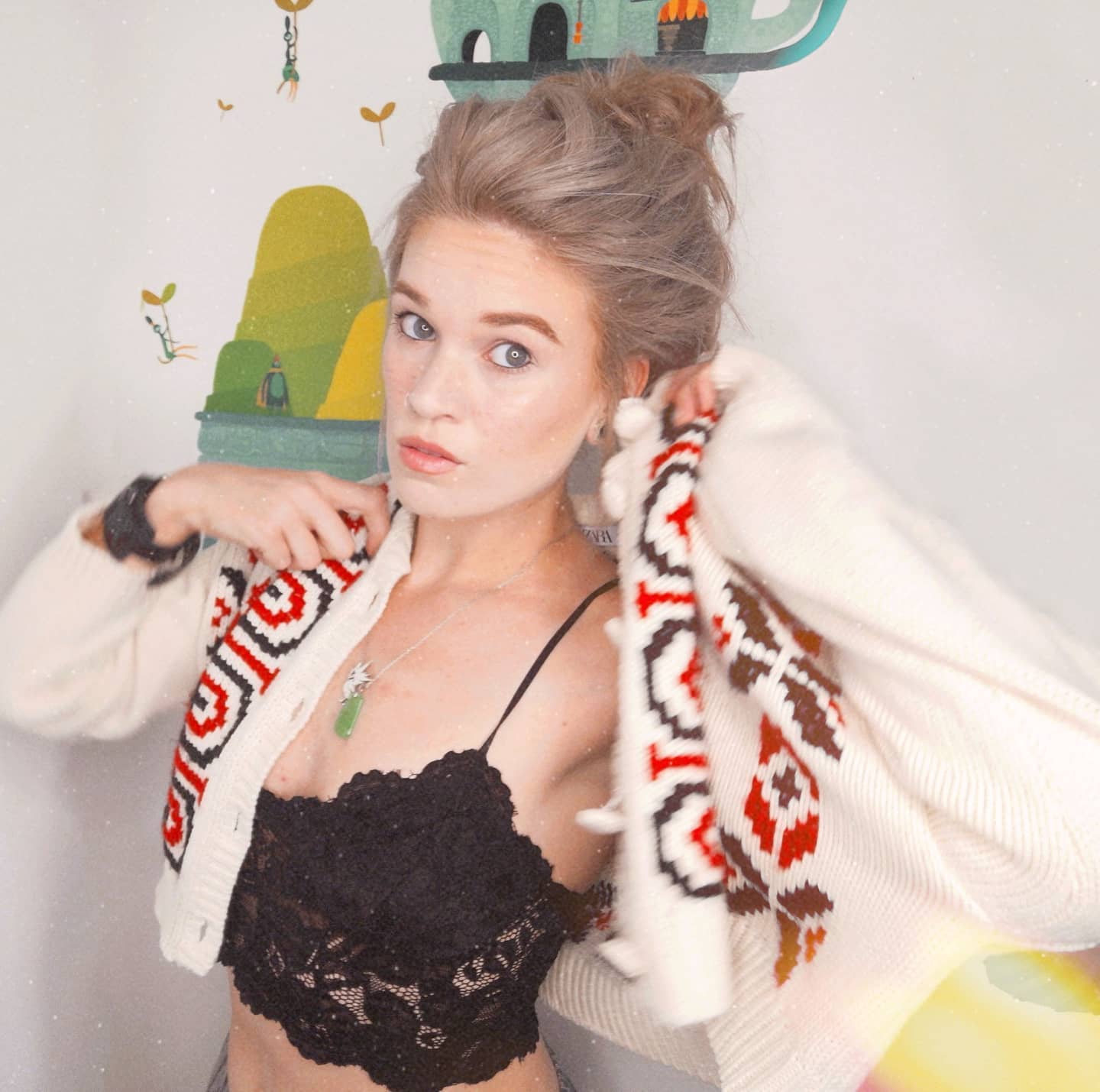 Flaunting | Scrolller