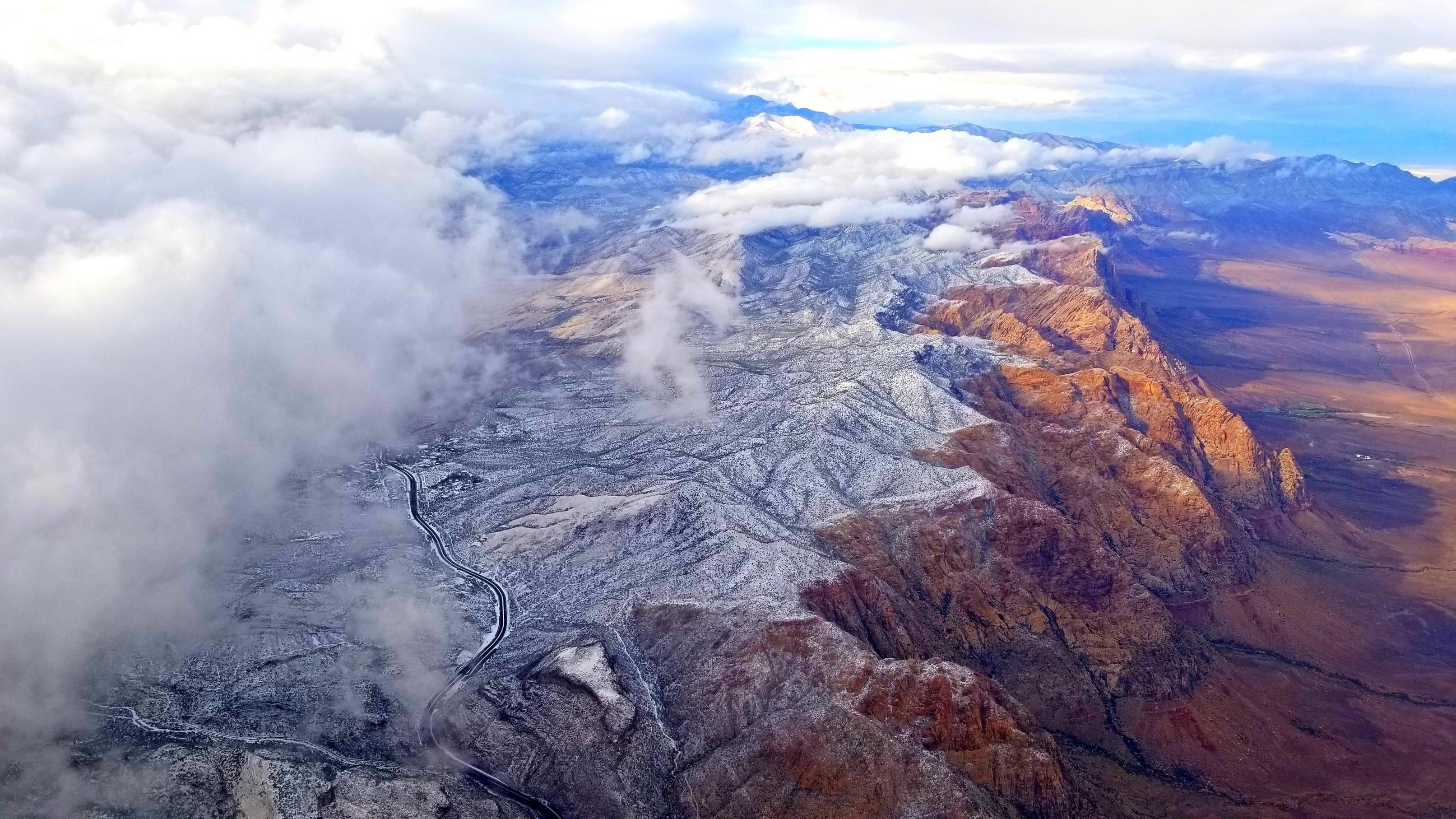 Flew into Vegas this weekend alone with the cold front. Caught a rad aerial shot | Scrolller