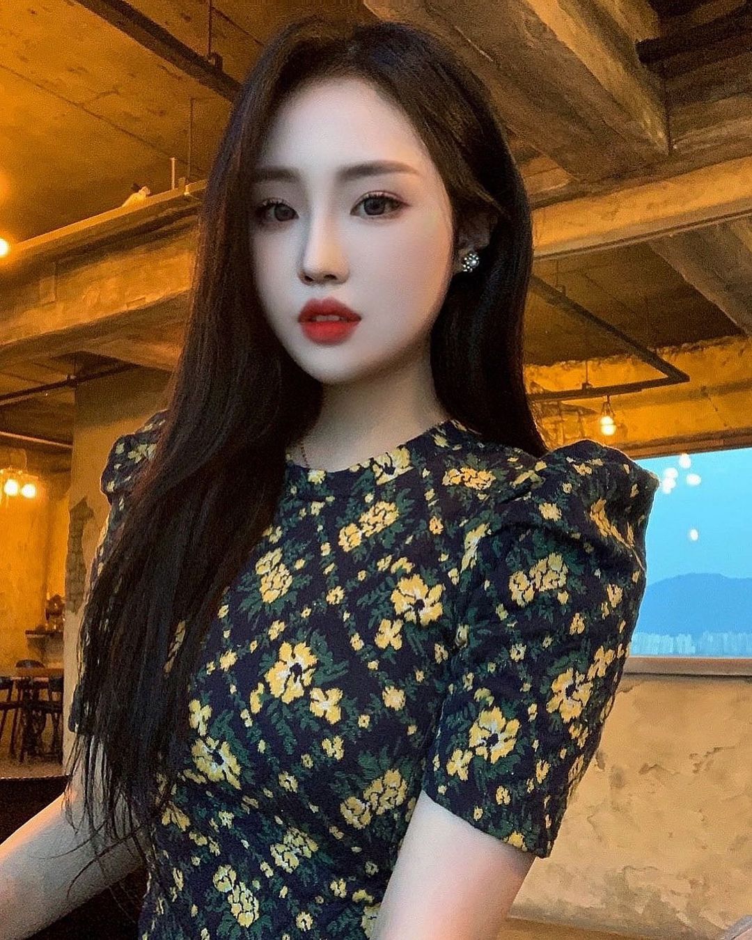 Floral dress | Scrolller