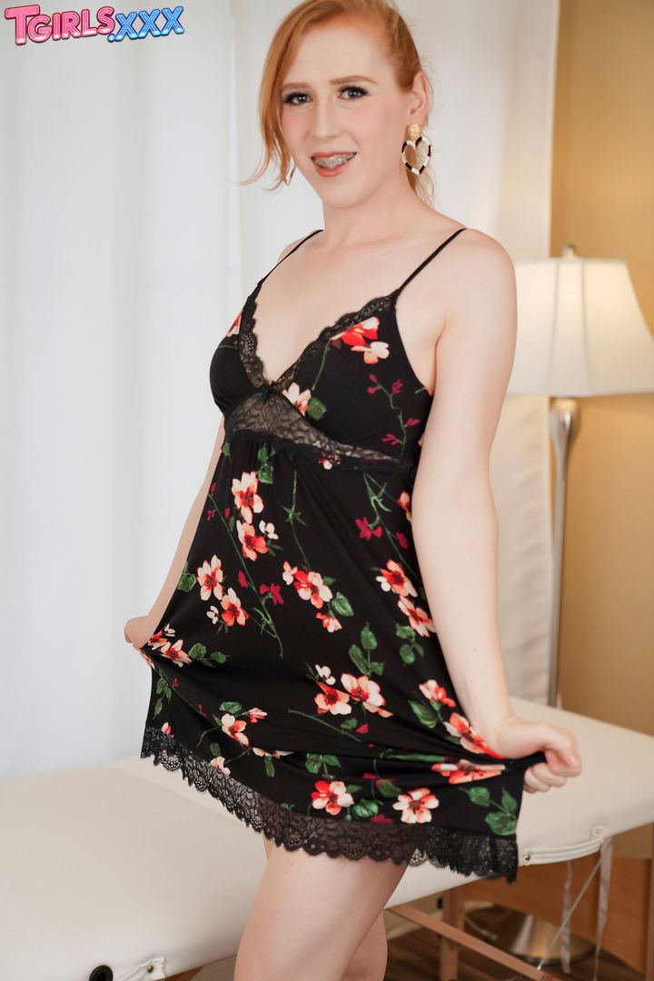 Floral Dress [Shiri Allwood] | Scrolller