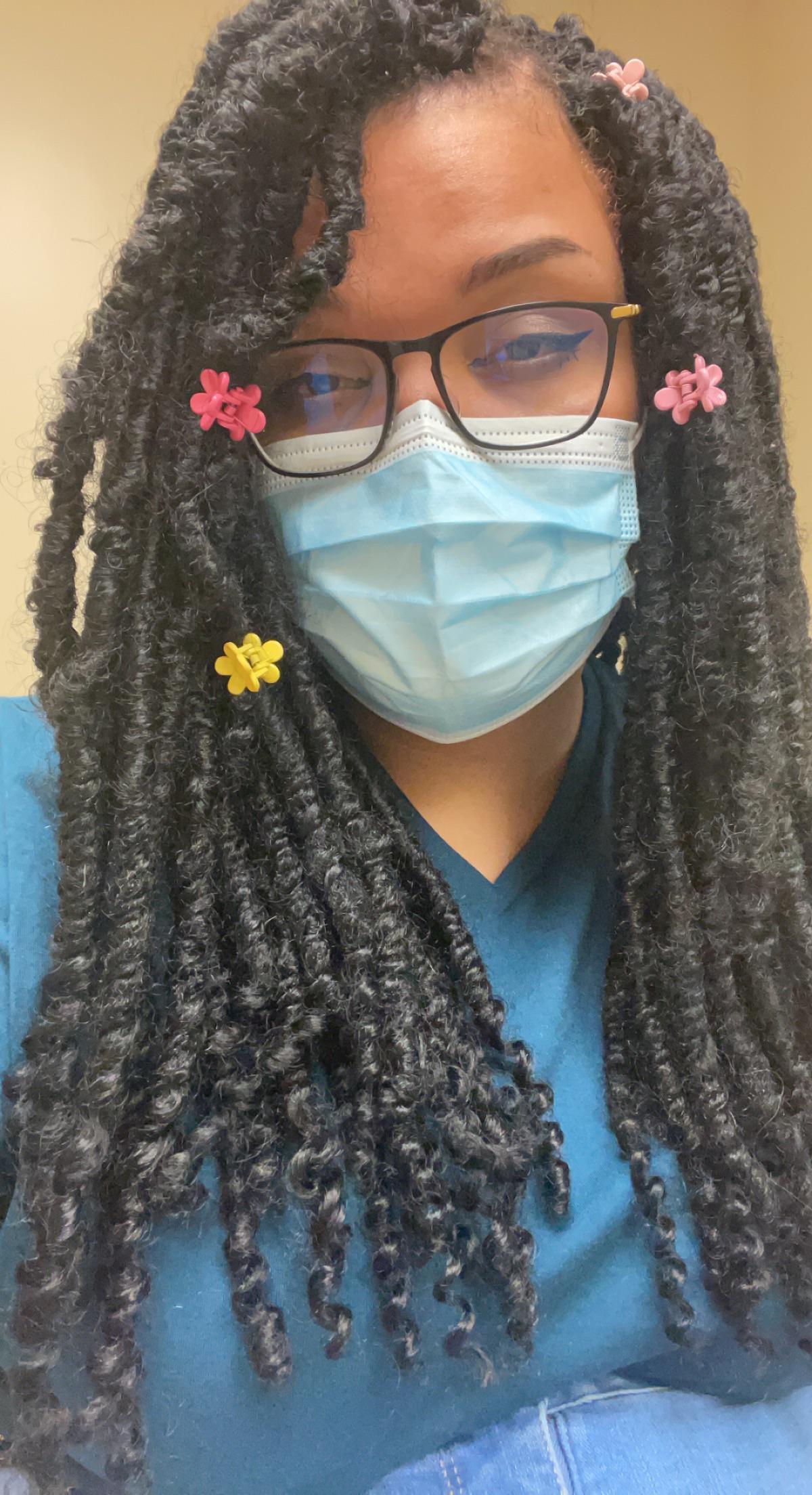 Flower 🌸 clips = Undercover Little 🧸 | Scrolller