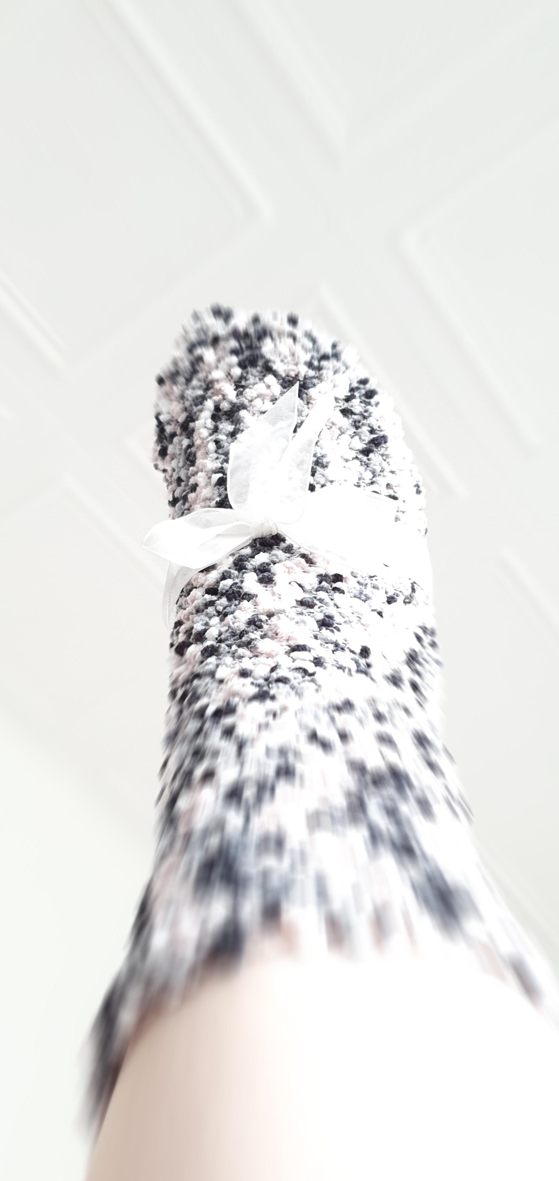 Fluffy sock 💋 | Scrolller