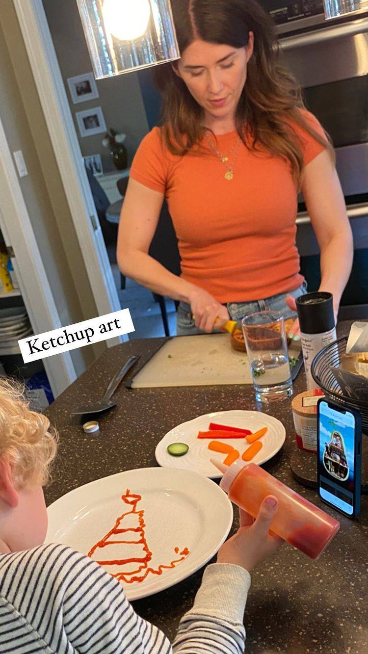 Flying her MILF flag. | Scrolller