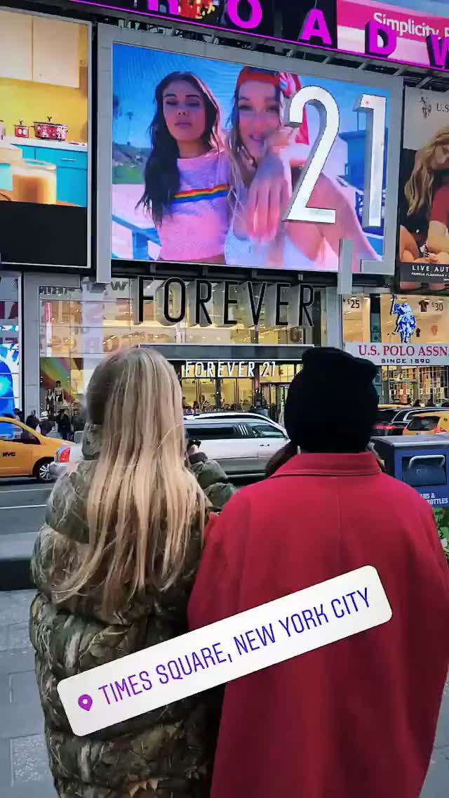 Forever 21 campaign in Times Square | Scrolller