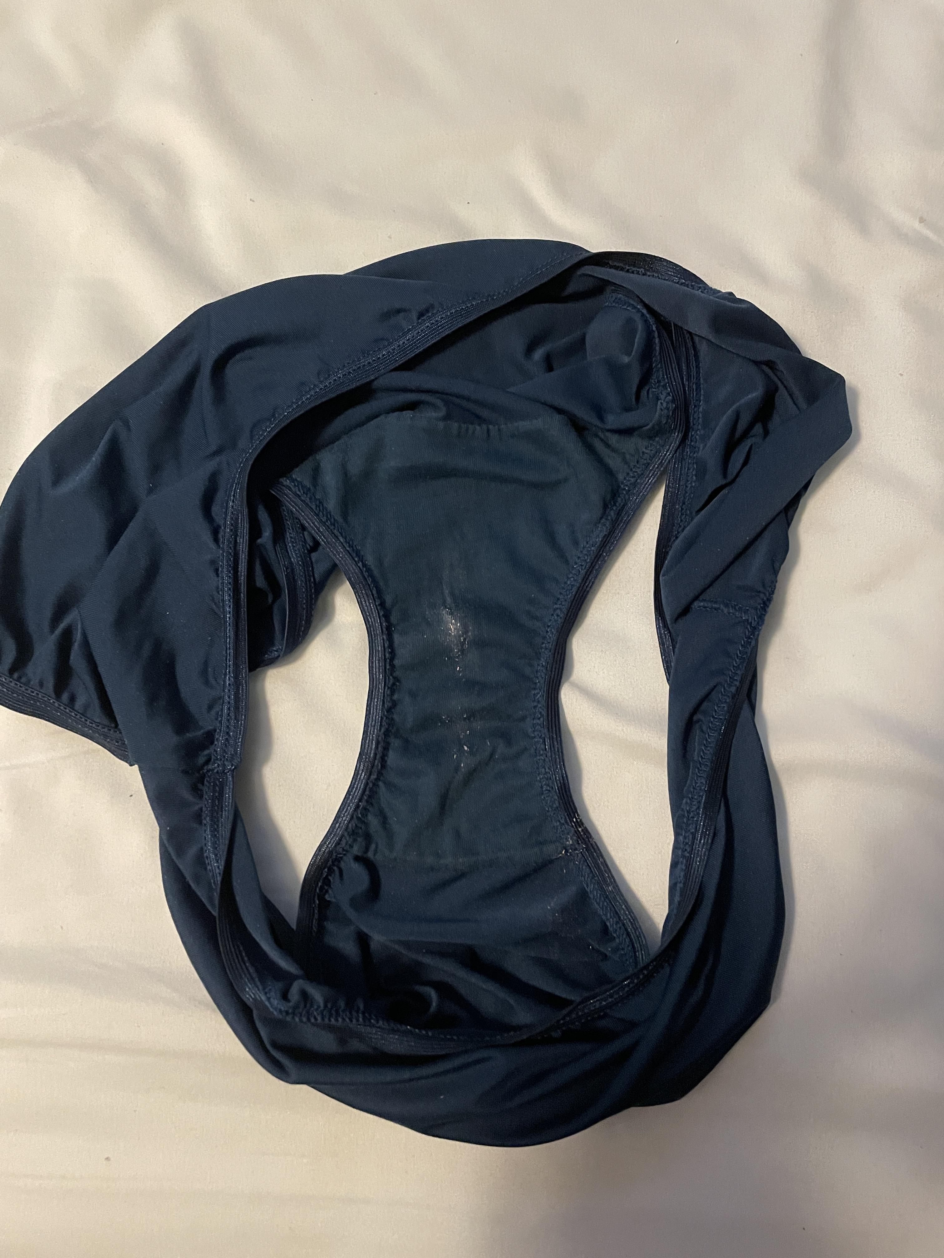 Found MiL dirty panties! The smell is amazing. | Scrolller
