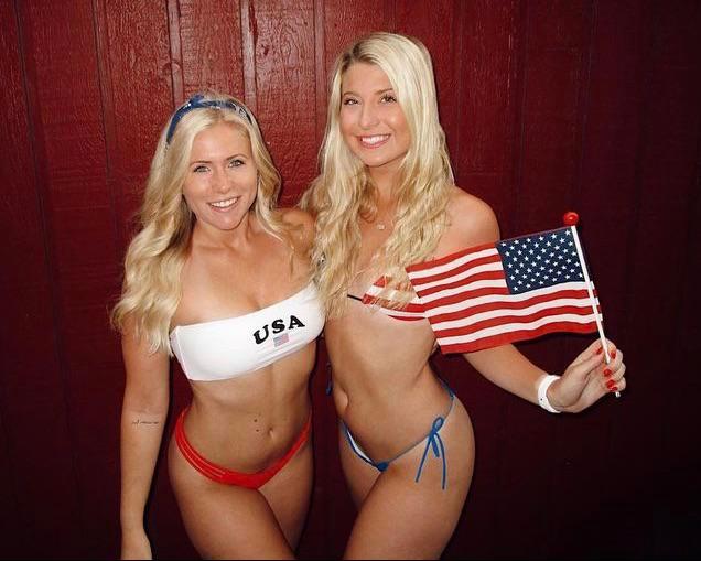 Fourth of july babes | Scrolller