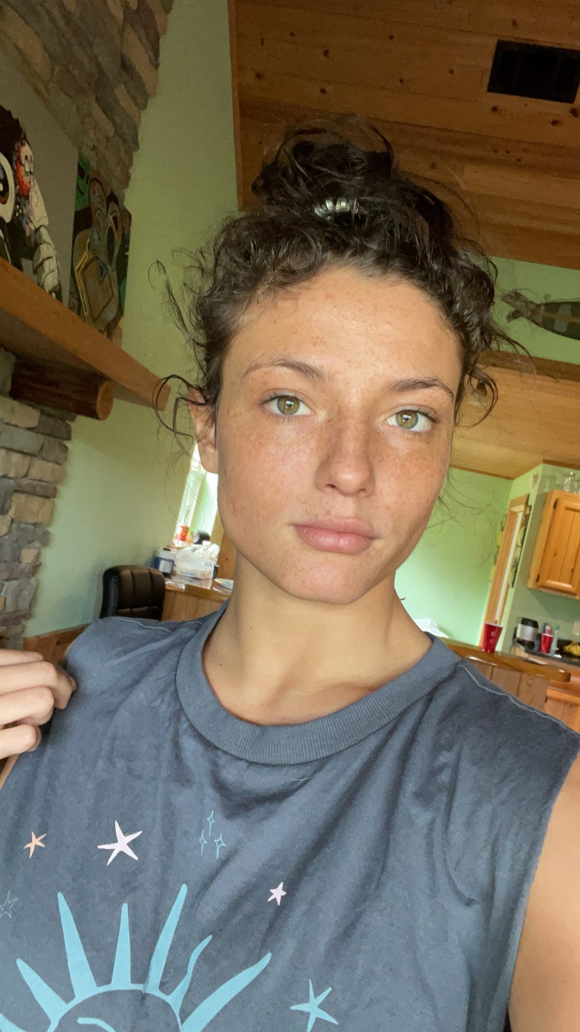 Freckled Beauty Scrolller