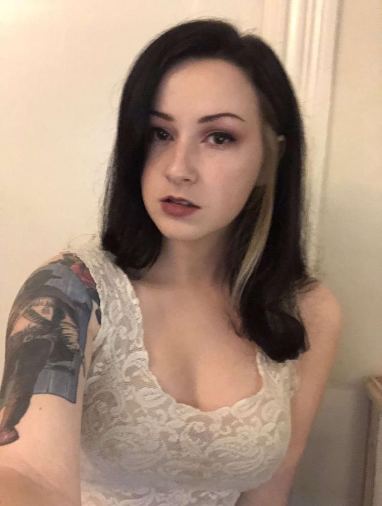 freckles trying to show through the pale | Scrolller