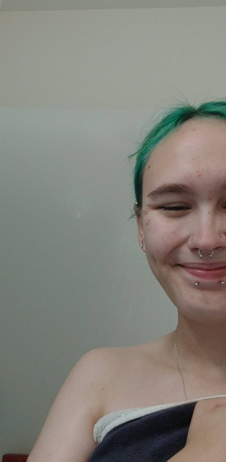 Fresh out of the shower selfie! Over 18! | Scrolller