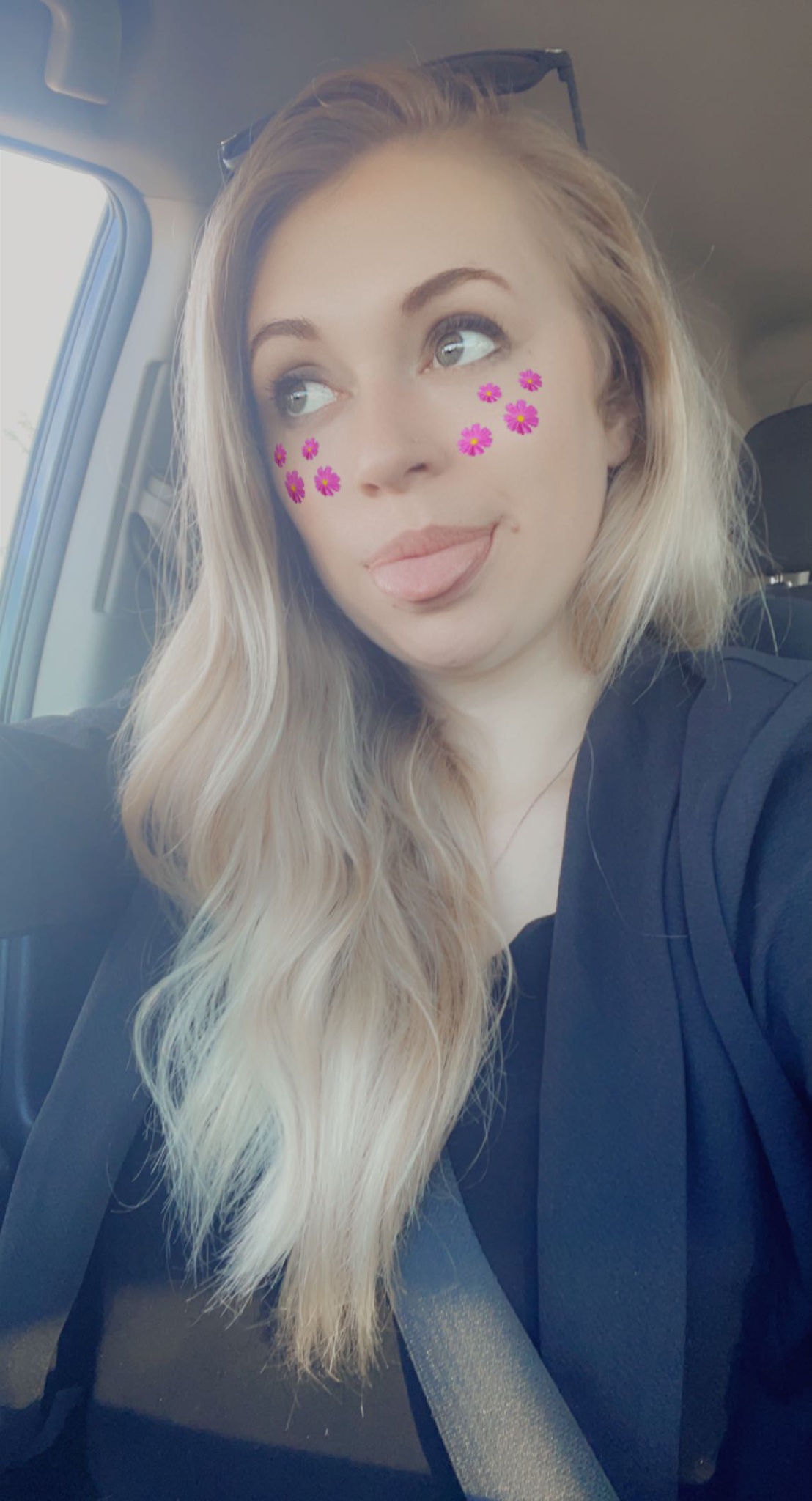 Friday means wine time! | Scrolller