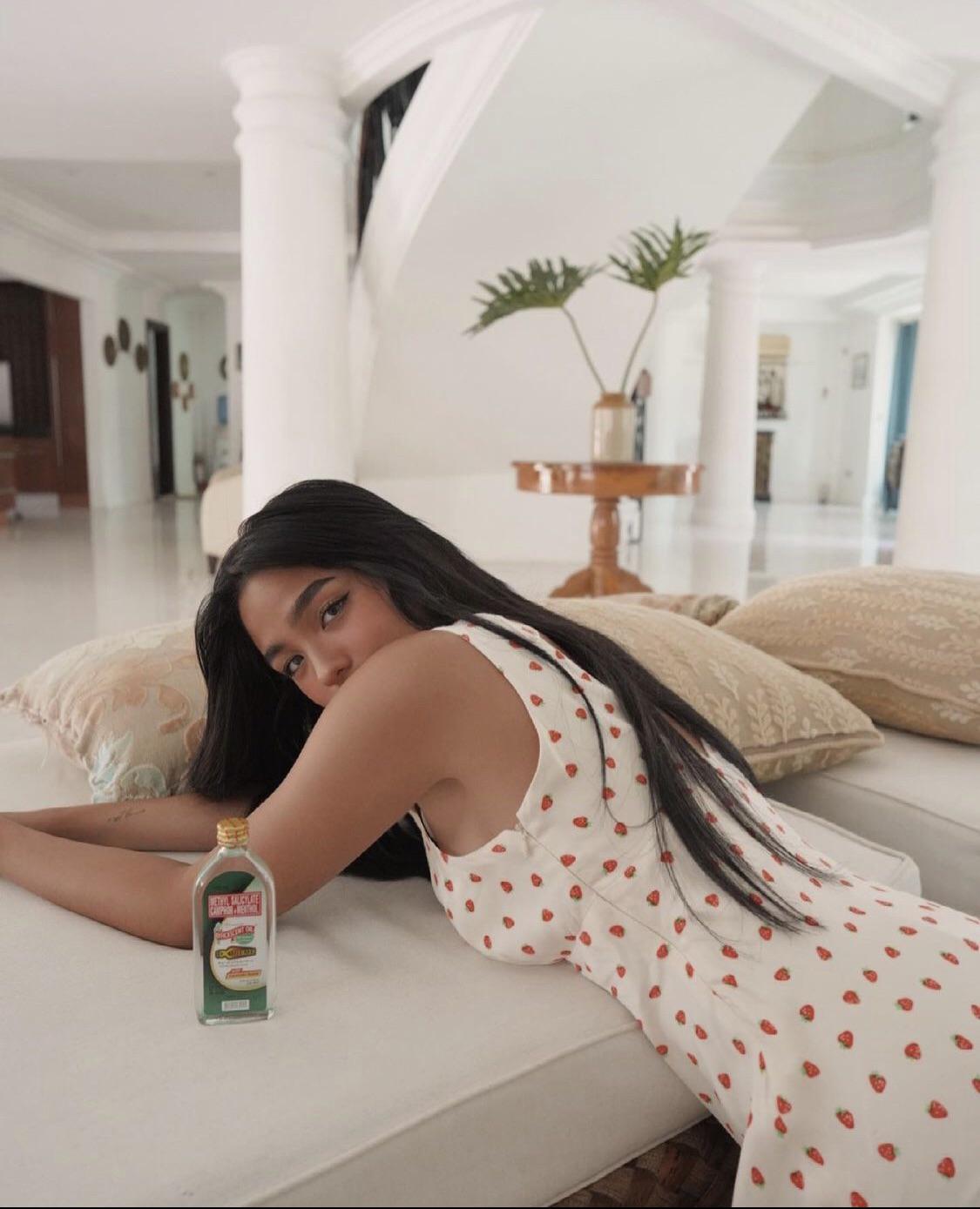 From behind | Scrolller