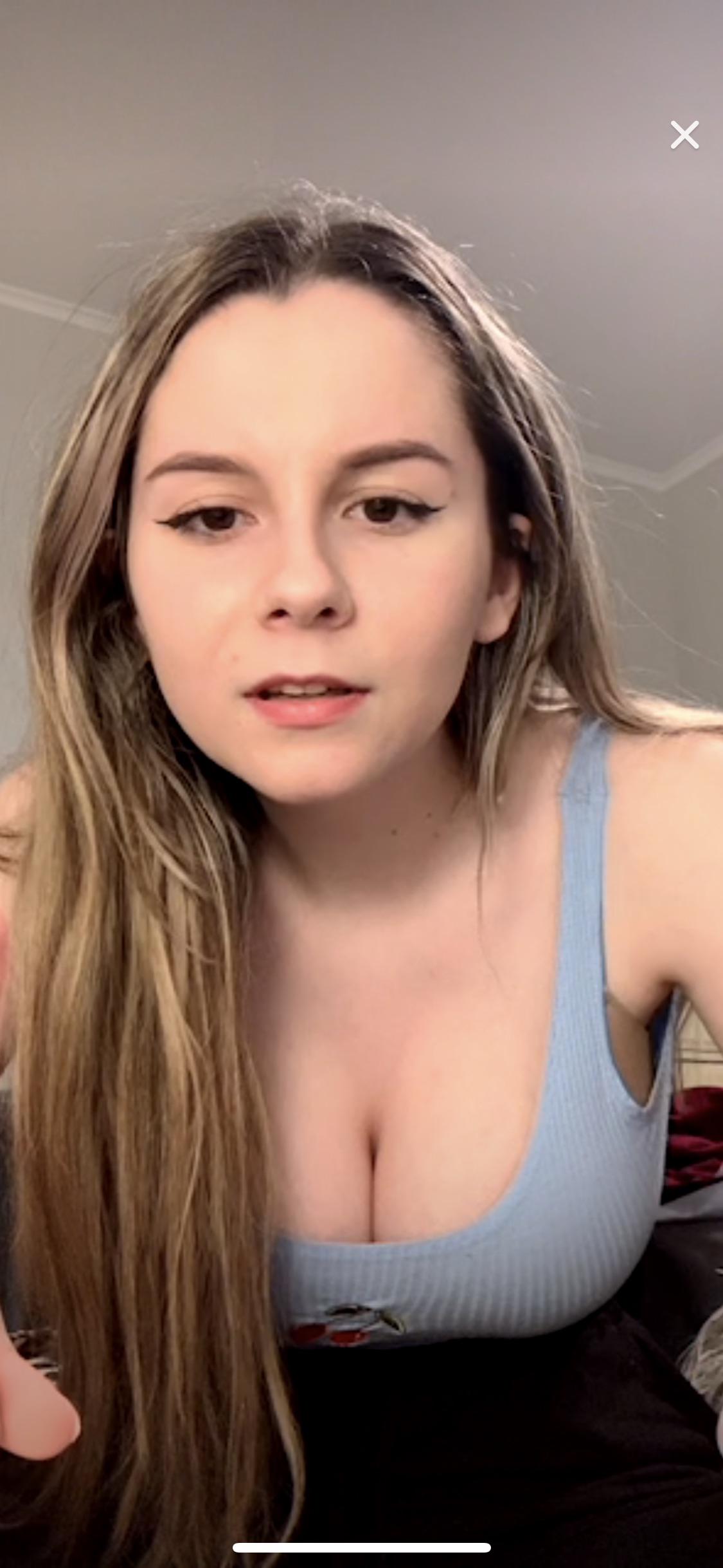 From her live | Scrolller