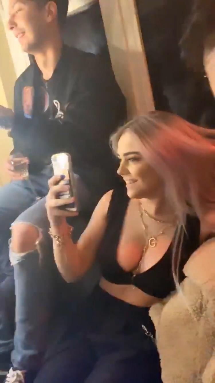 From snapchat | Scrolller