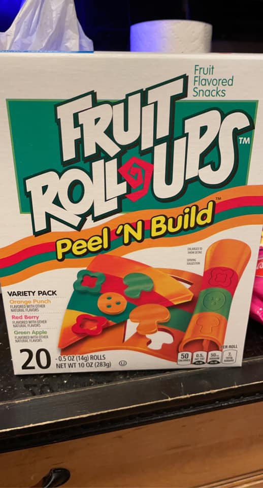 Fruit Roll Ups Peel 'n Builds | Scrolller