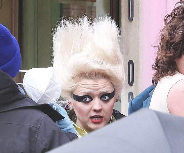 Full Make Up | Scrolller