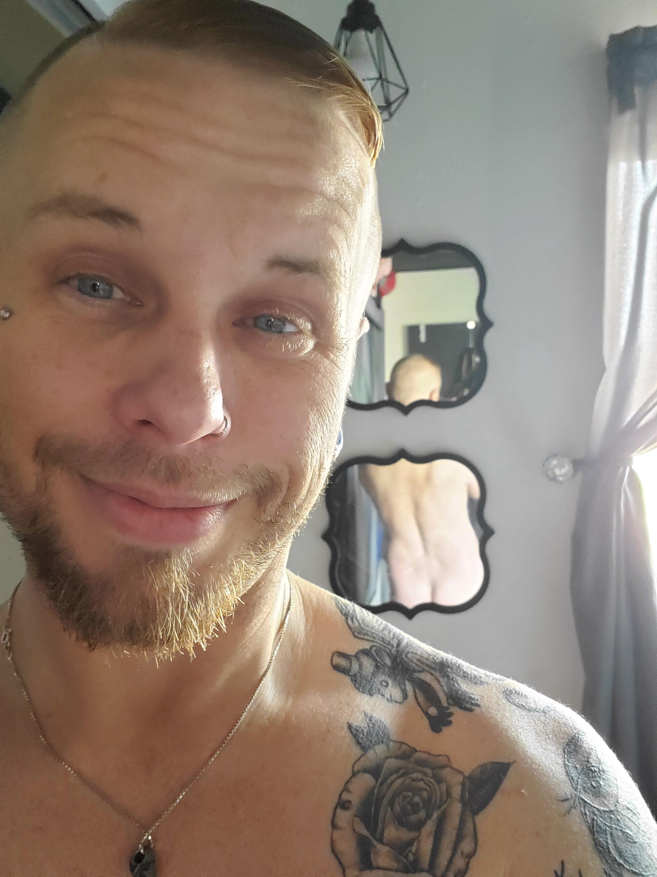 Fun with Mirrors 😈 | Scrolller