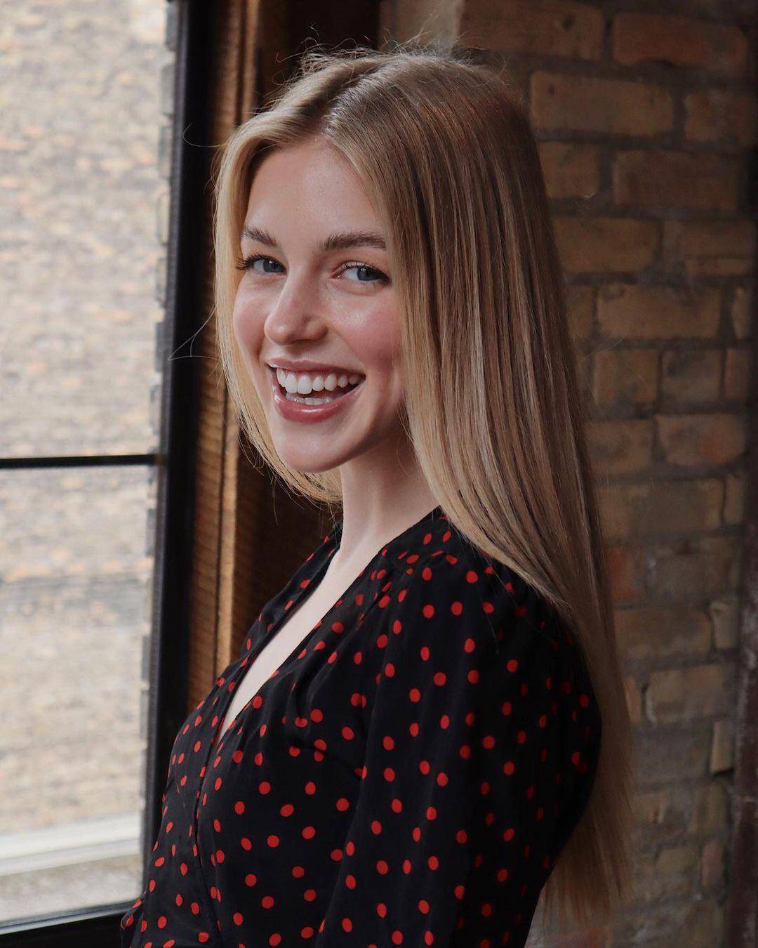 Gabby C Thomas | Scrolller