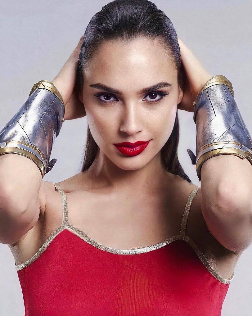Gal Gadot Scrolller Gal Gadot Scrolller