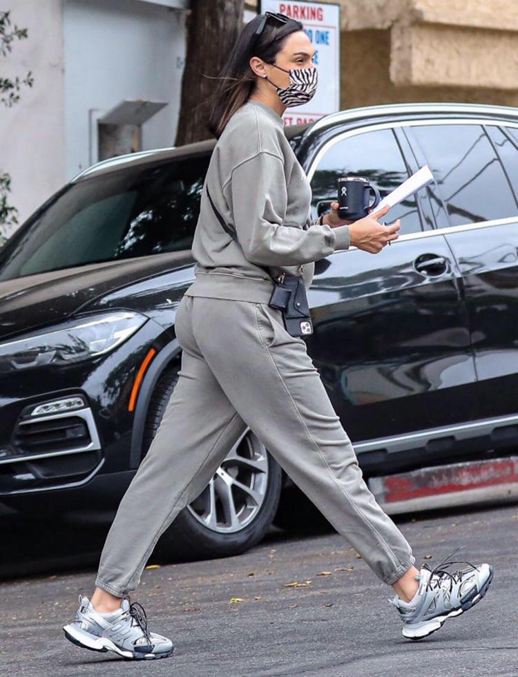 Gal Gadot getting thick 🍑 | Scrolller