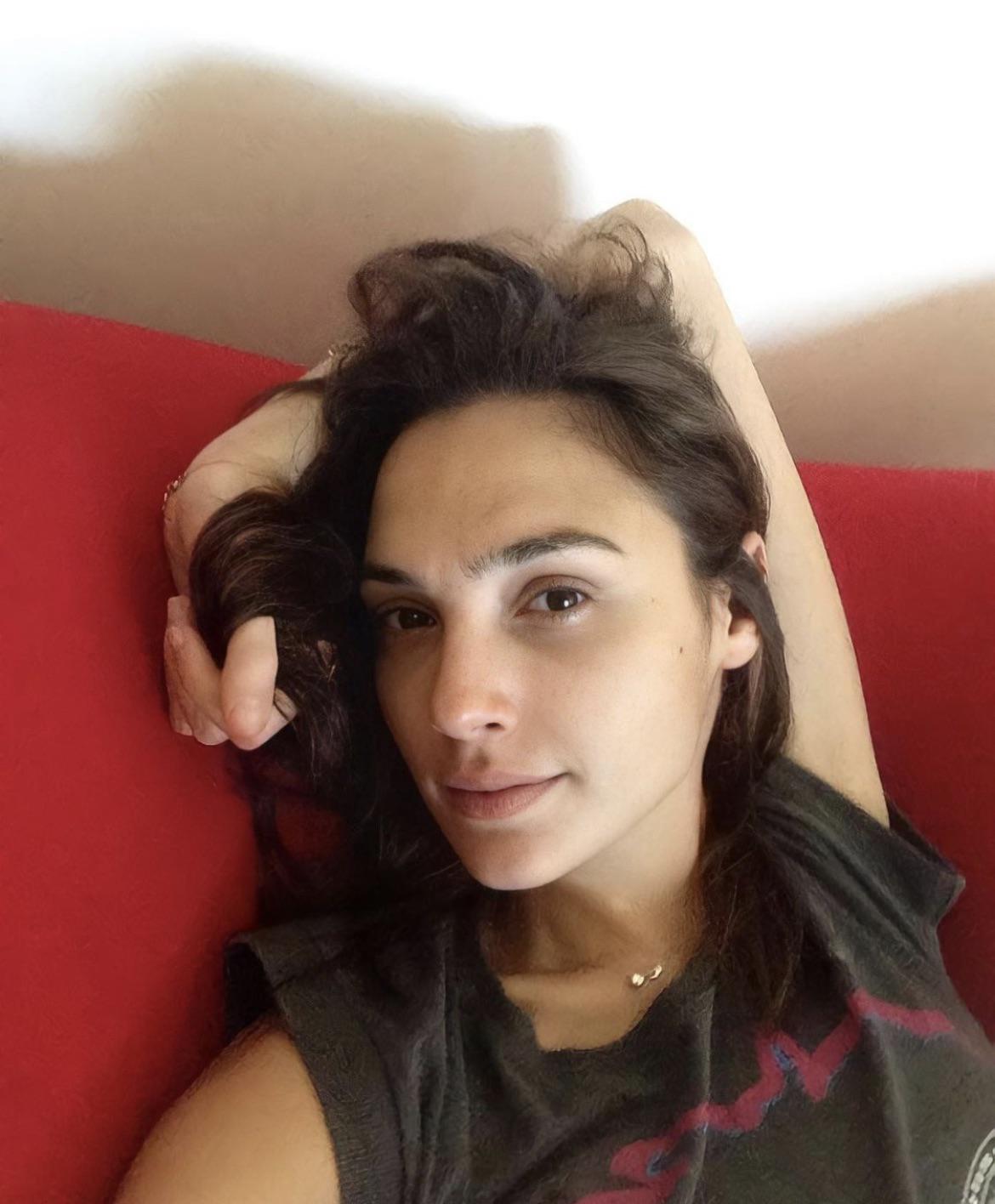 Gal Gadot has the most cum worthy face | Scrolller