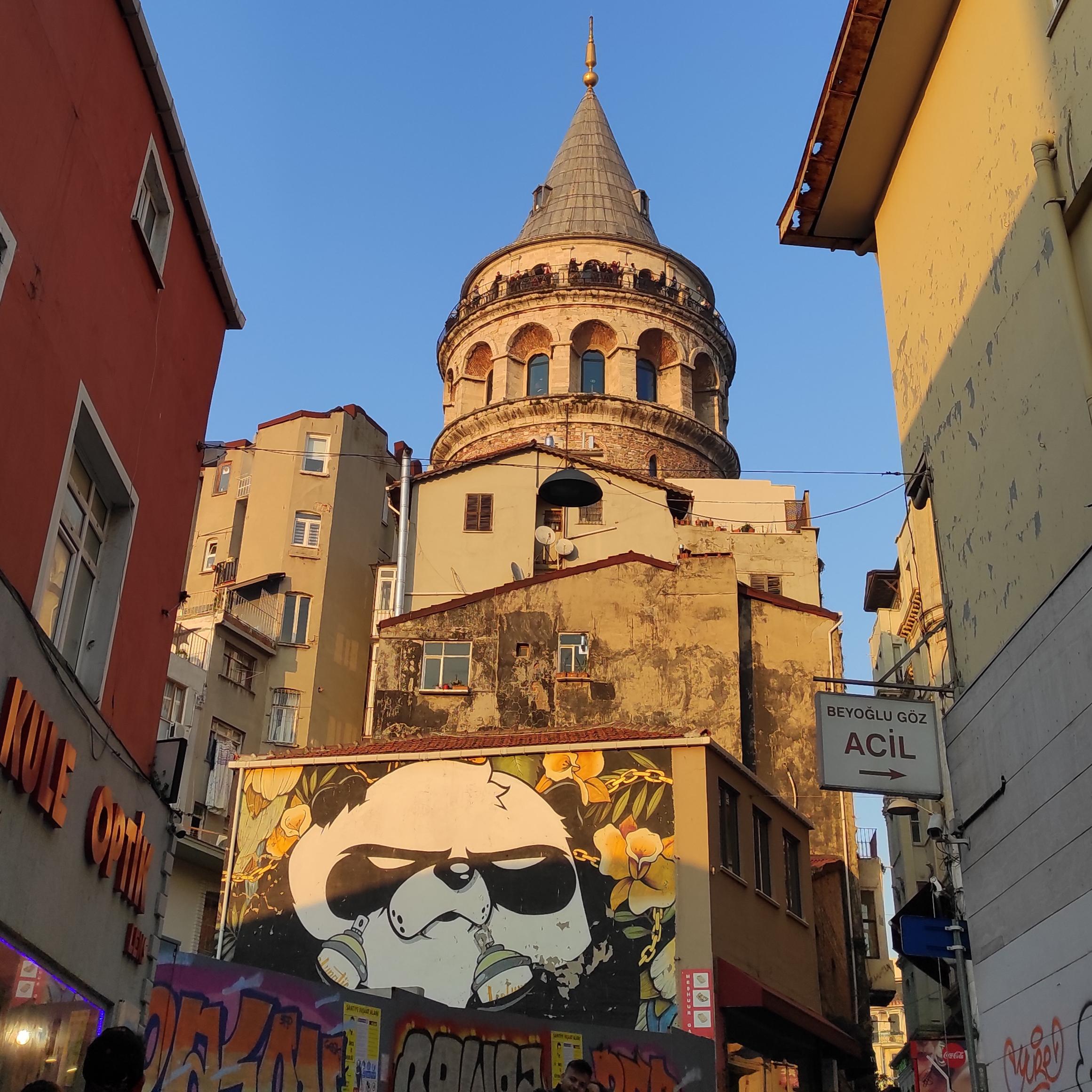 Galata Tower | Scrolller