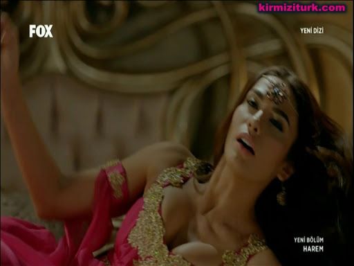 Gamze Karaman | Scrolller