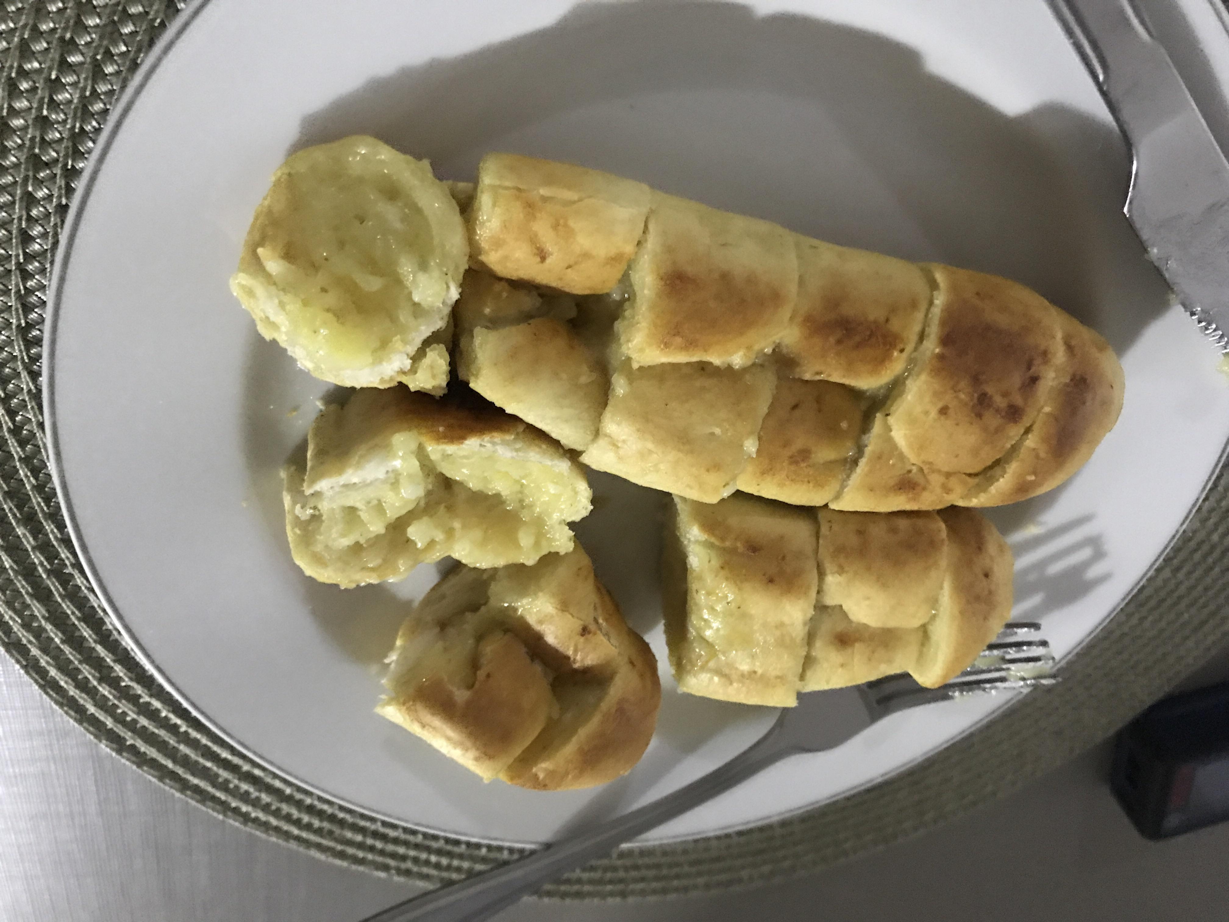 Garlic bread | Scrolller