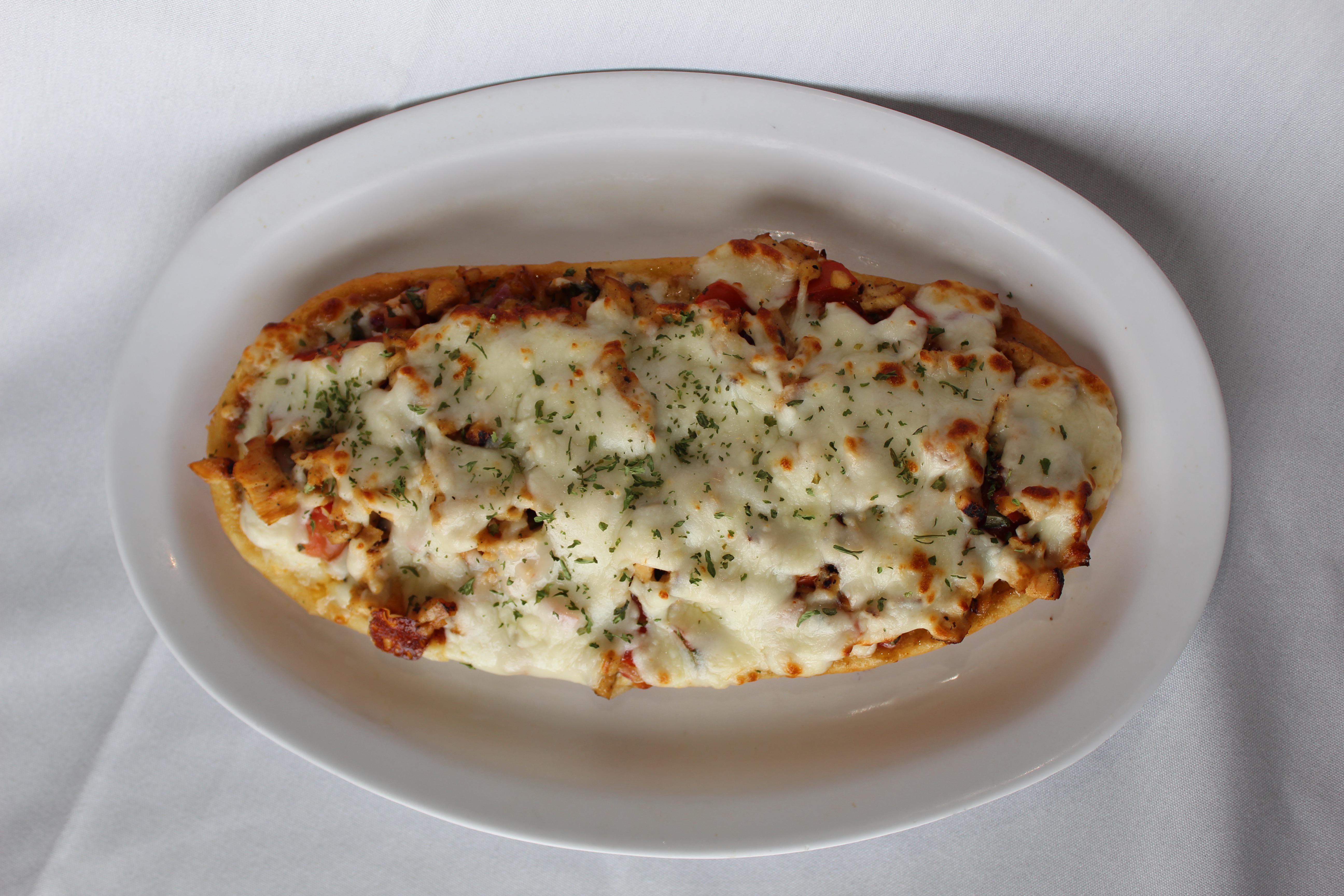 Garlic chicken bruschetta flat bread | Scrolller