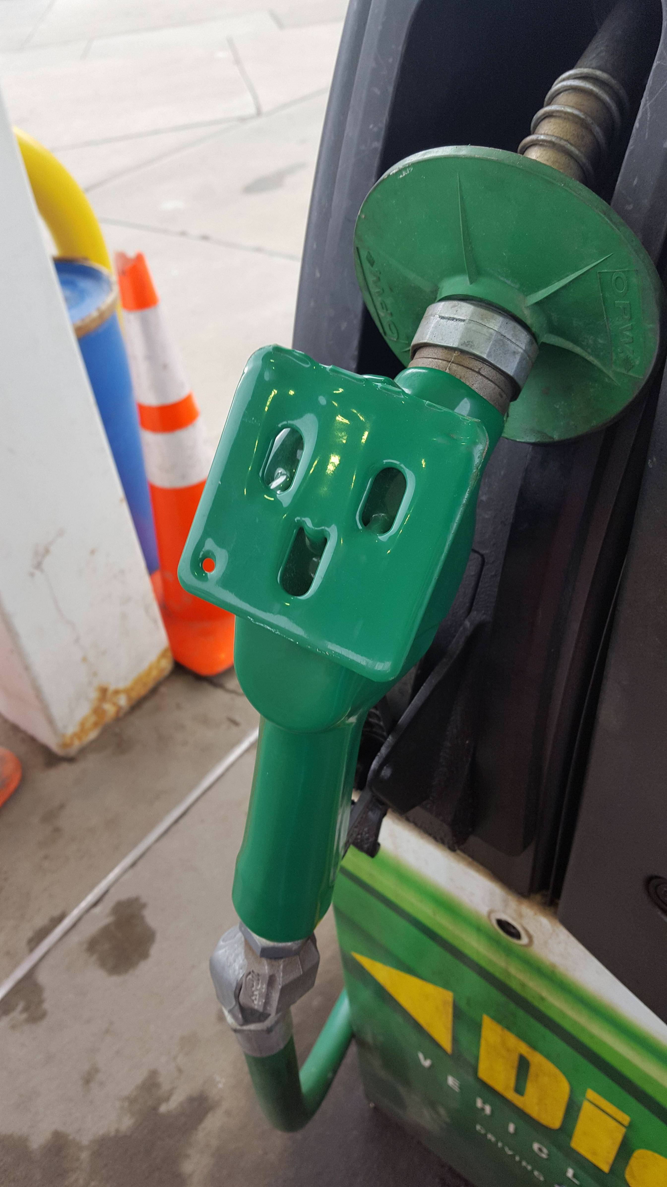 Gas pump is happy to see you! | Scrolller