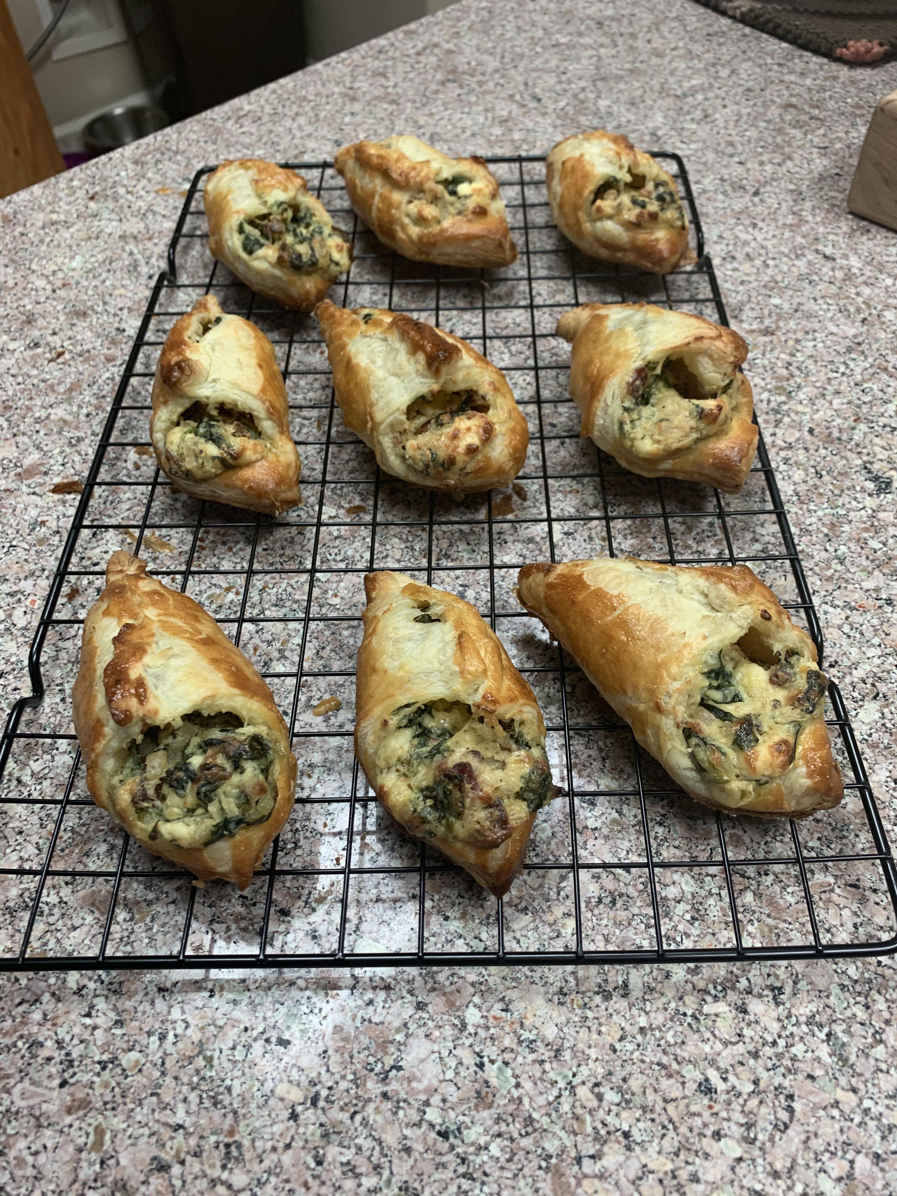 *Gasp* my spinach puffs! | Scrolller