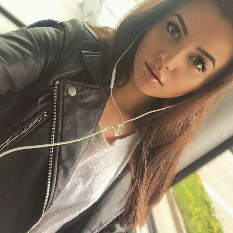 German / Thai | Scrolller