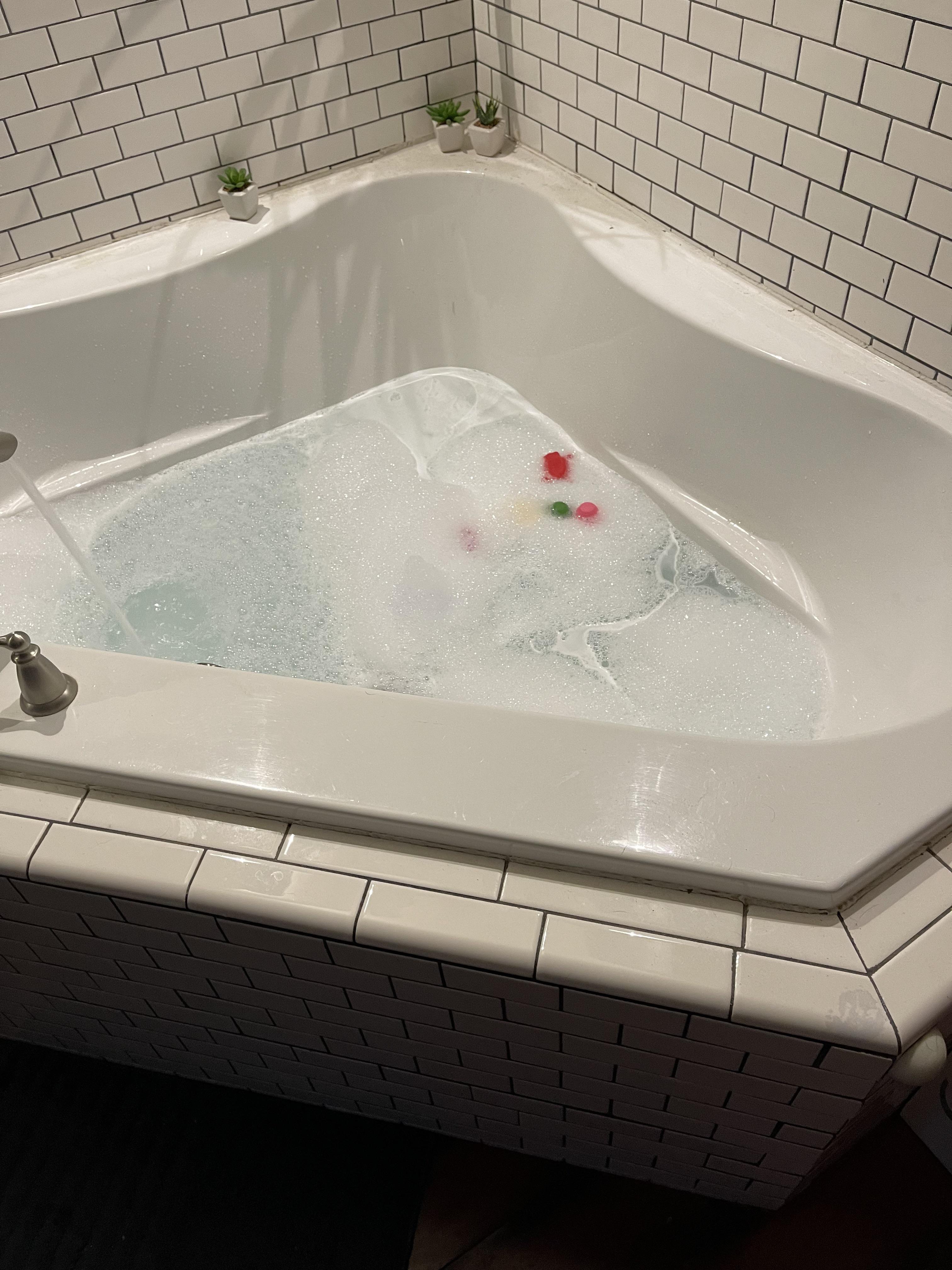 Getting princess juju’s bath ready | Scrolller