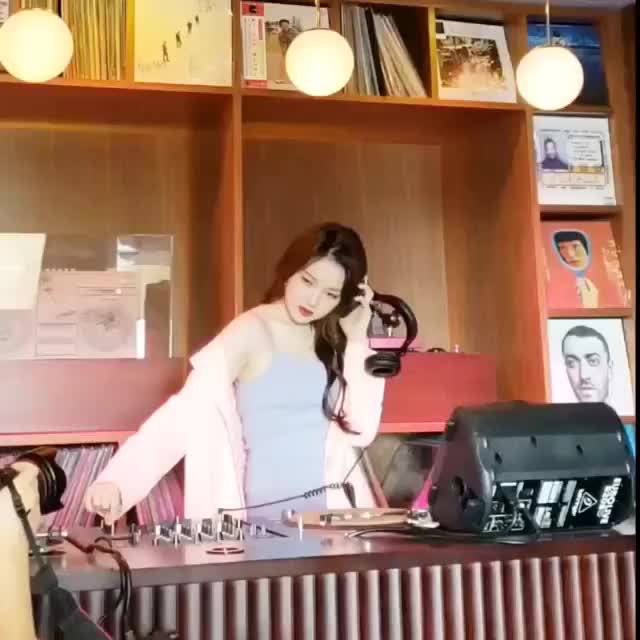 Gfriend - Yerin | Scrolller