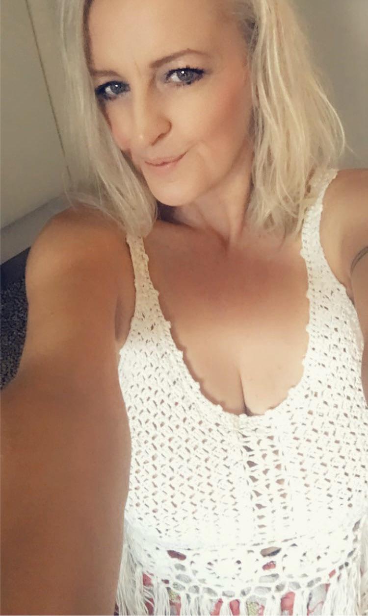 Gilfs do it better! | Scrolller