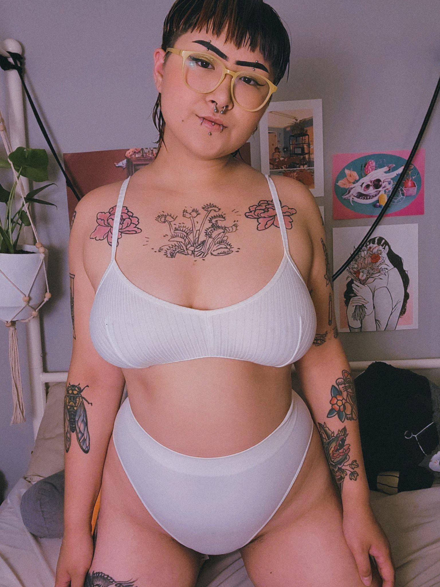 girlfriend material? | Scrolller