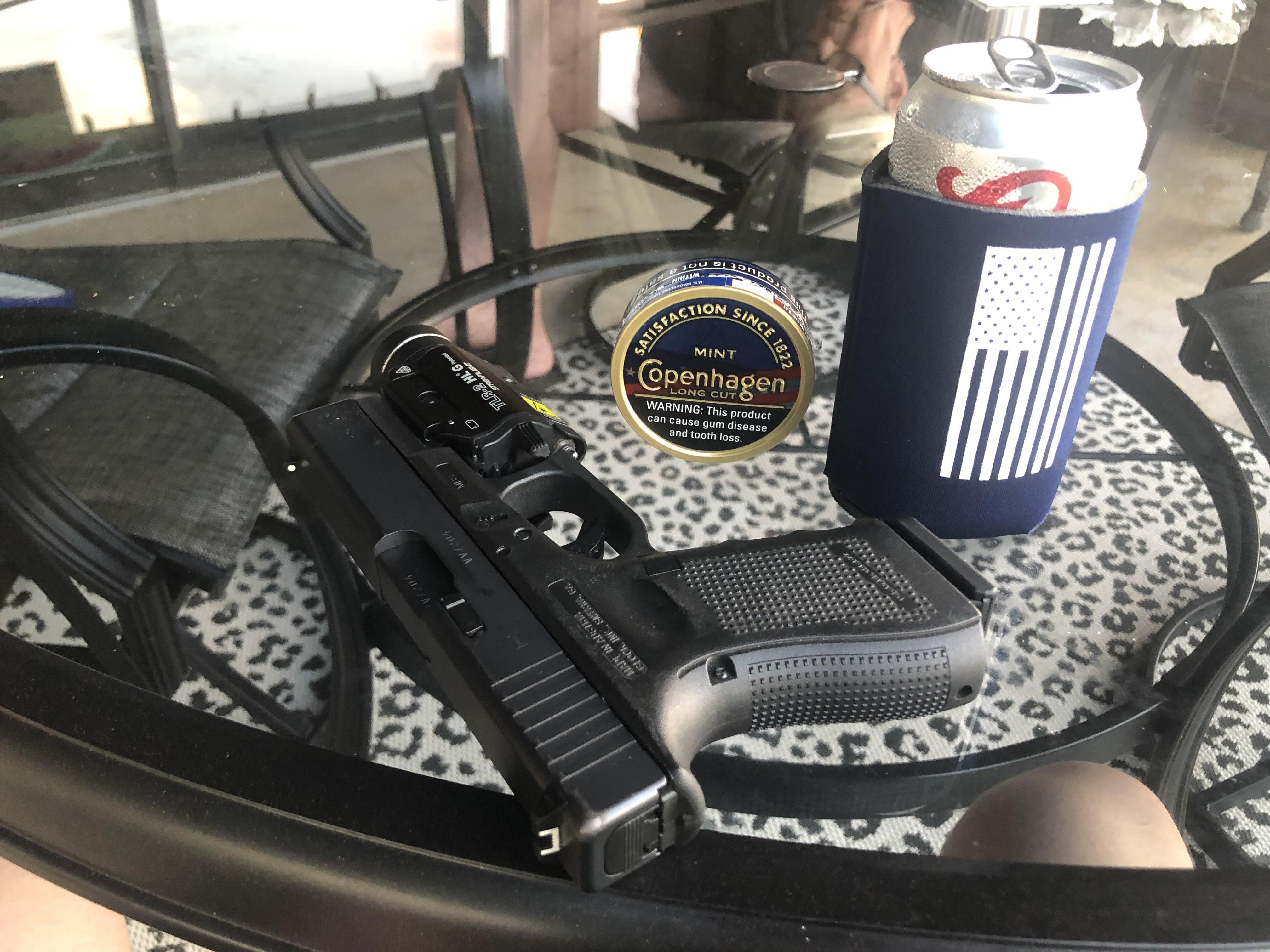 Glock 21SF Gen III w/ streamlight | Scrolller