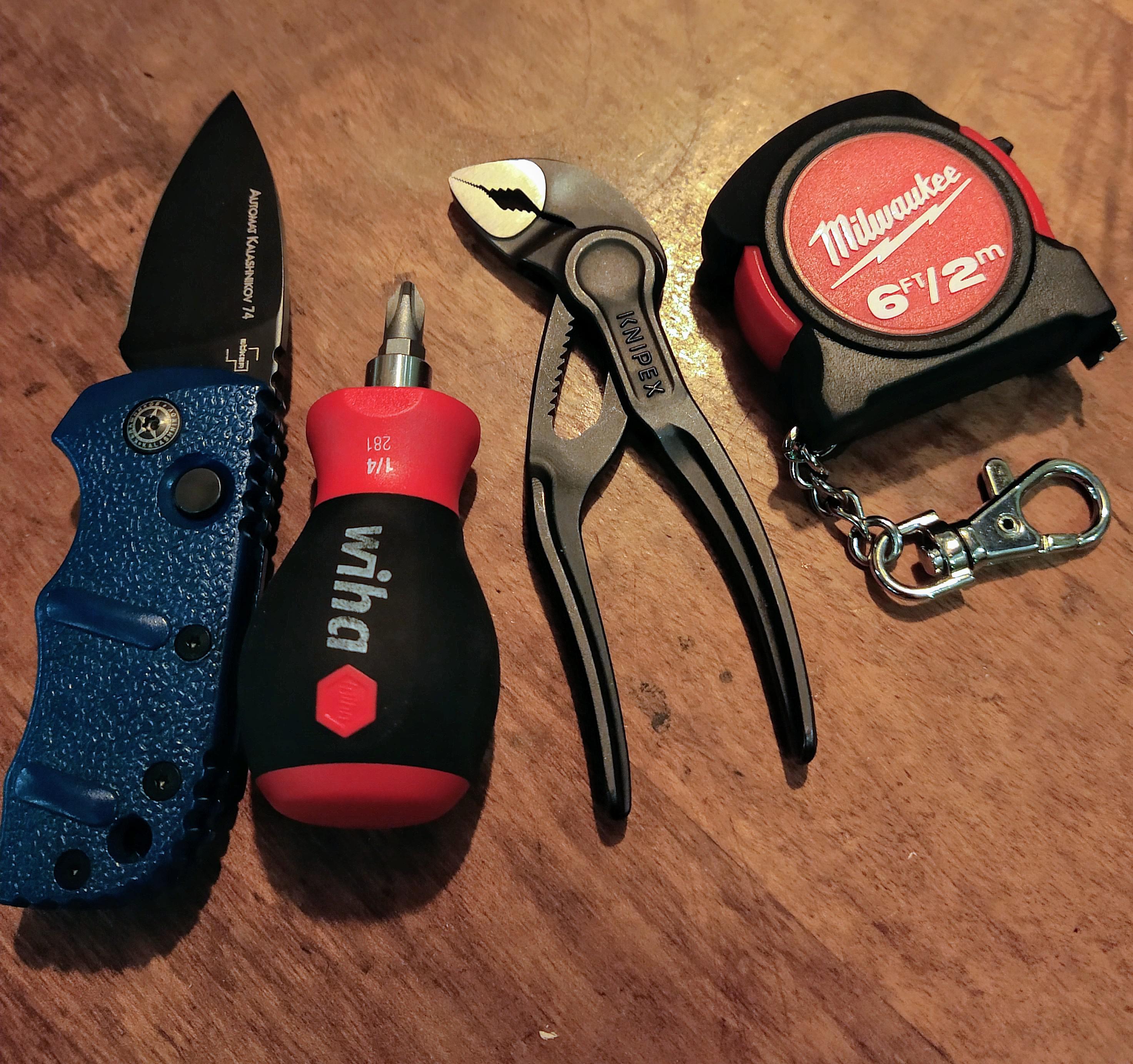 Gnome sized work pocket carry. | Scrolller