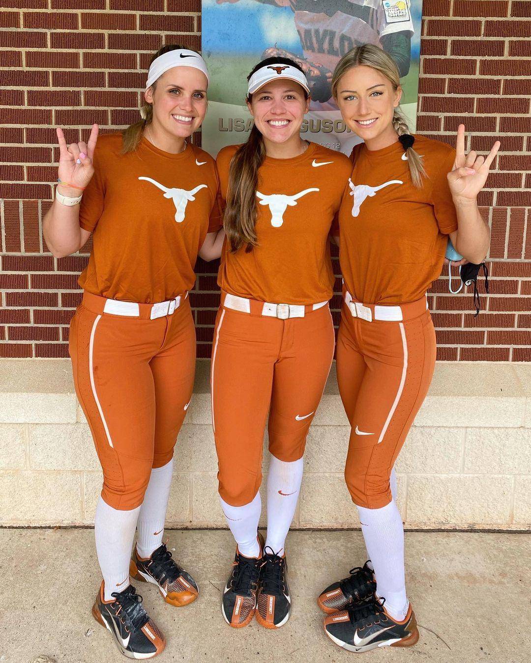 Go 'Horns! | Scrolller