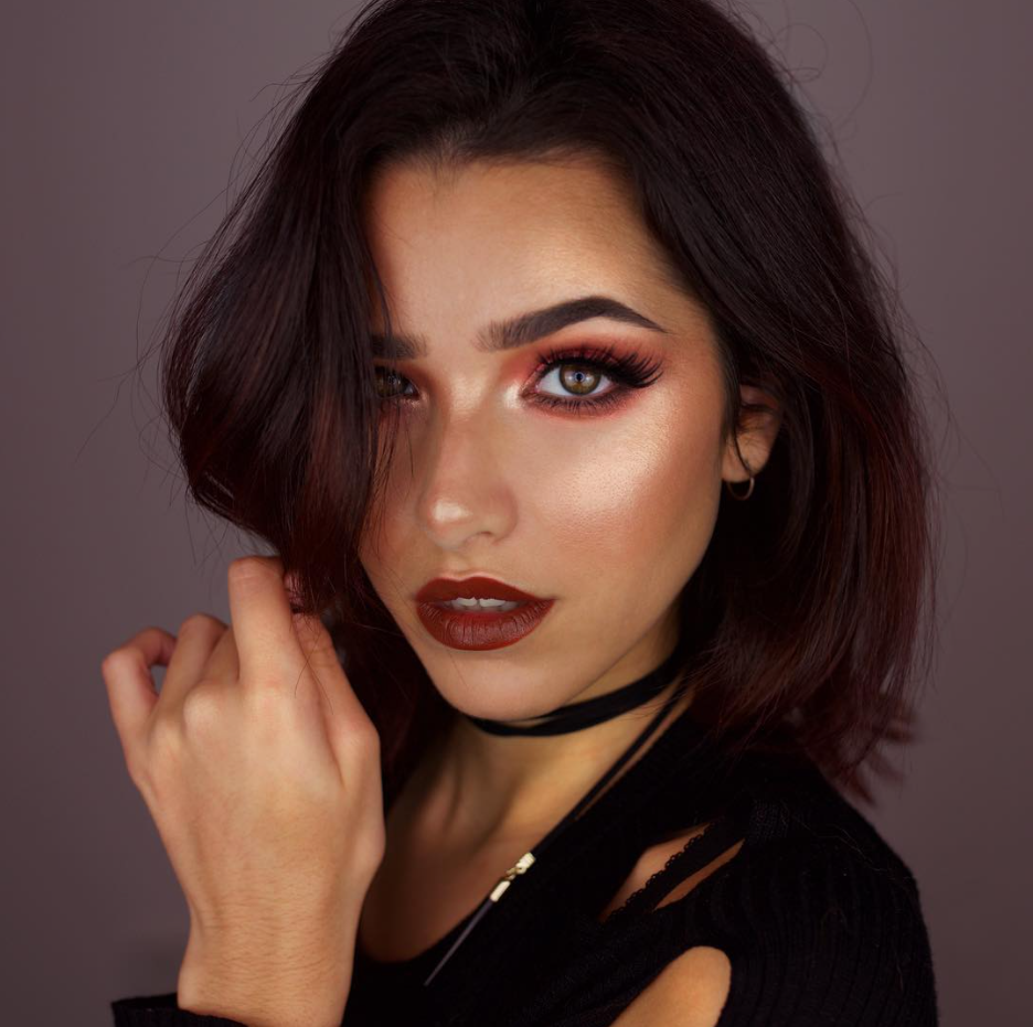 Goddess Glow Is a Gorgeous Goddess! | Scrolller