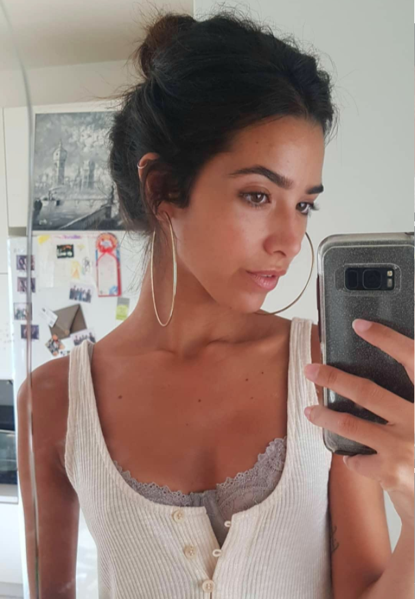 Goddess Glow's Cute Selfie! | Scrolller