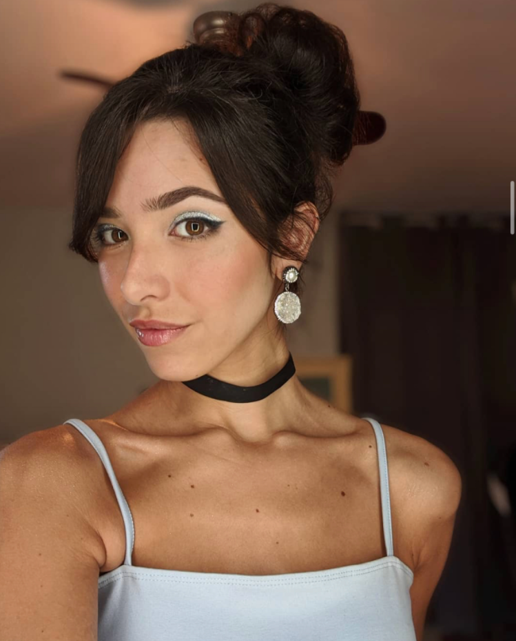 Goddess Glow's Hot Selfie | Scrolller