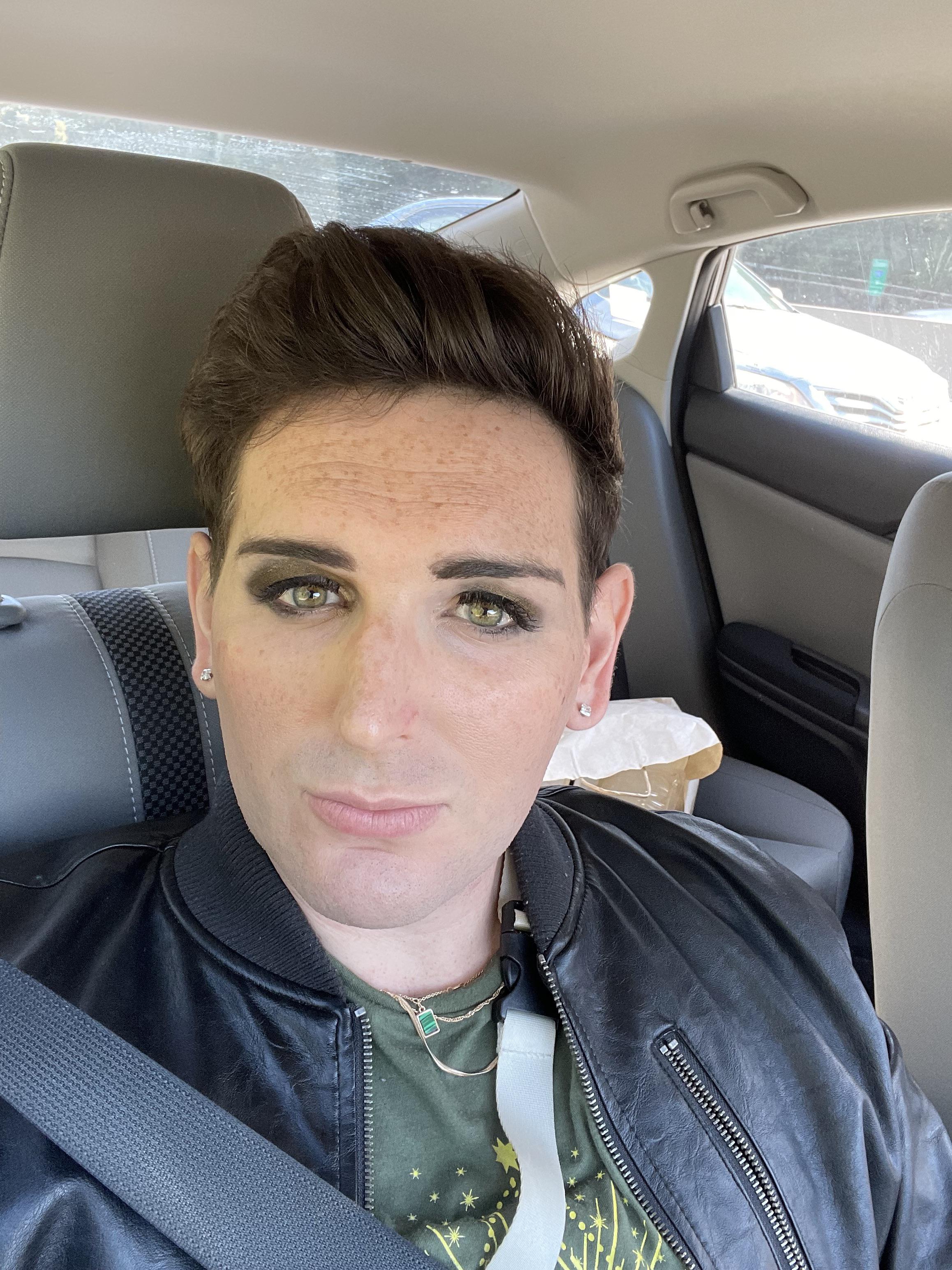 Going apple picking!! | Scrolller