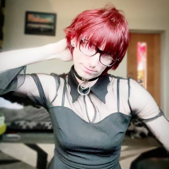 Going for the goth vibes today | Scrolller