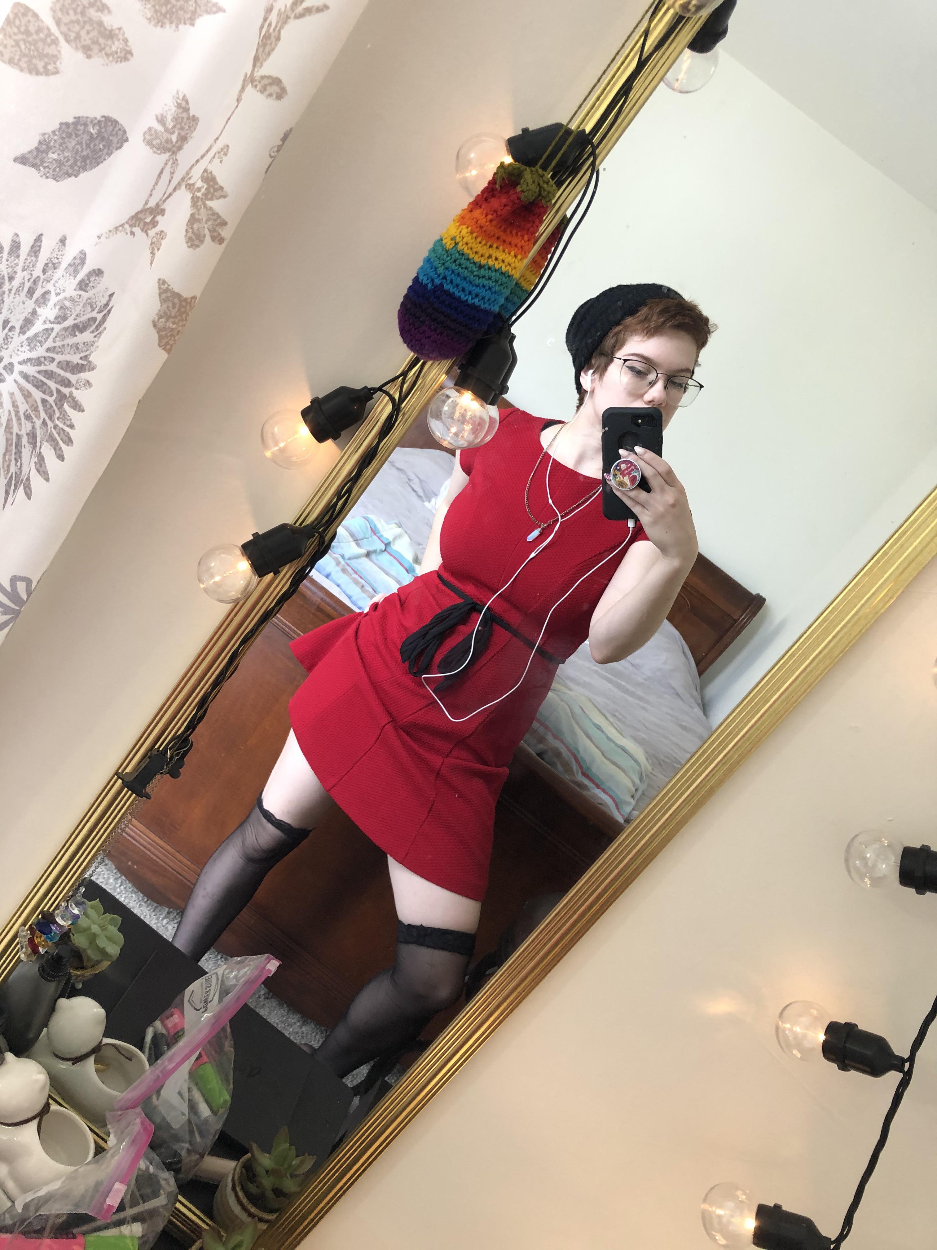 Going live tonight on Onlyfans @ 10pm EST | Scrolller