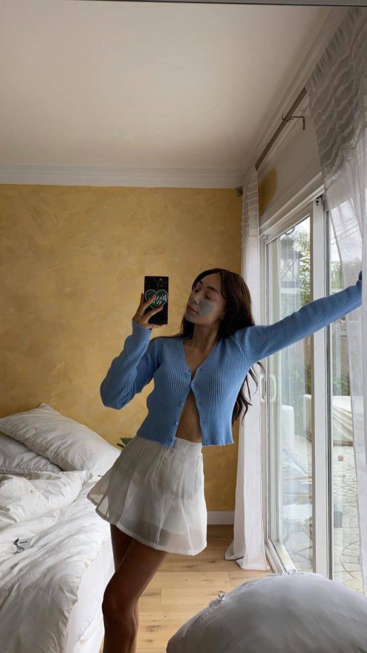 Golden Wall | Scrolller