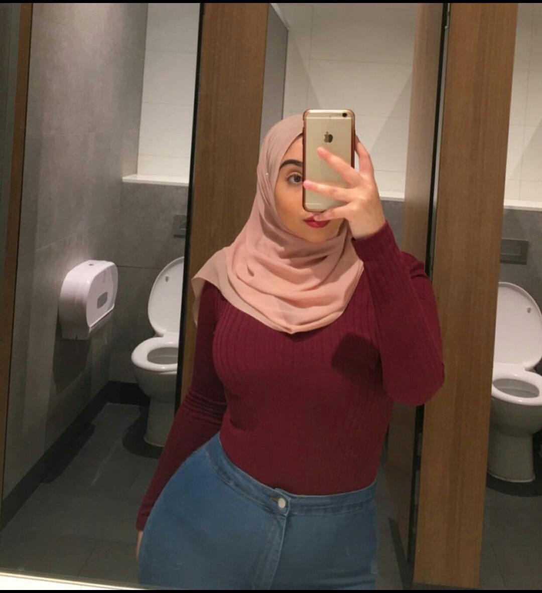 Good choice of clothing | Scrolller