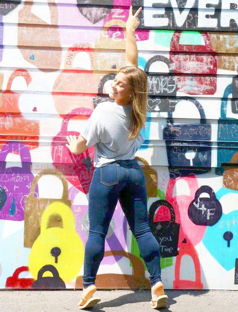 Good god Shawn | Scrolller