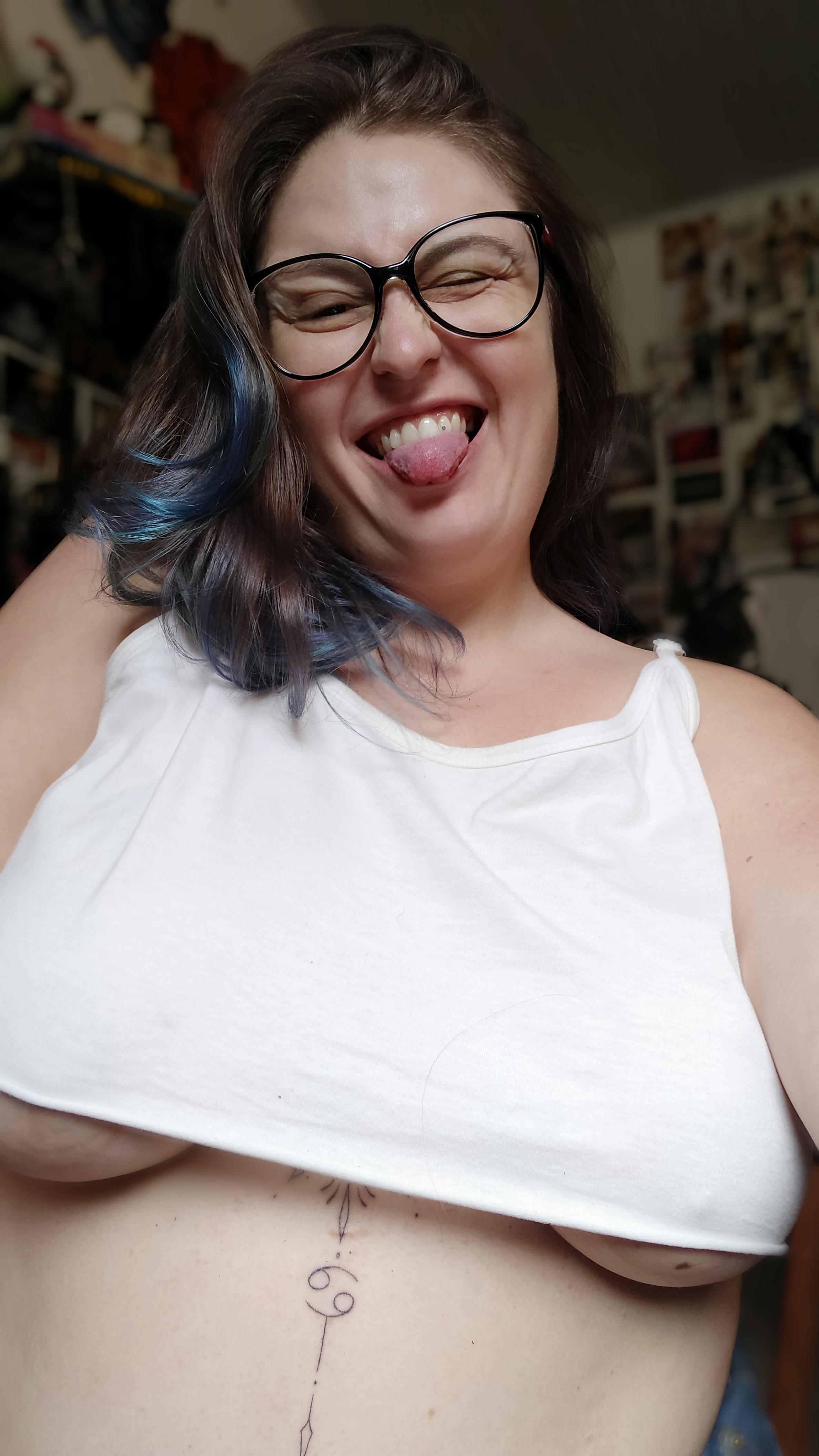 Good morning, it's finally Friday! [F28] | Scrolller