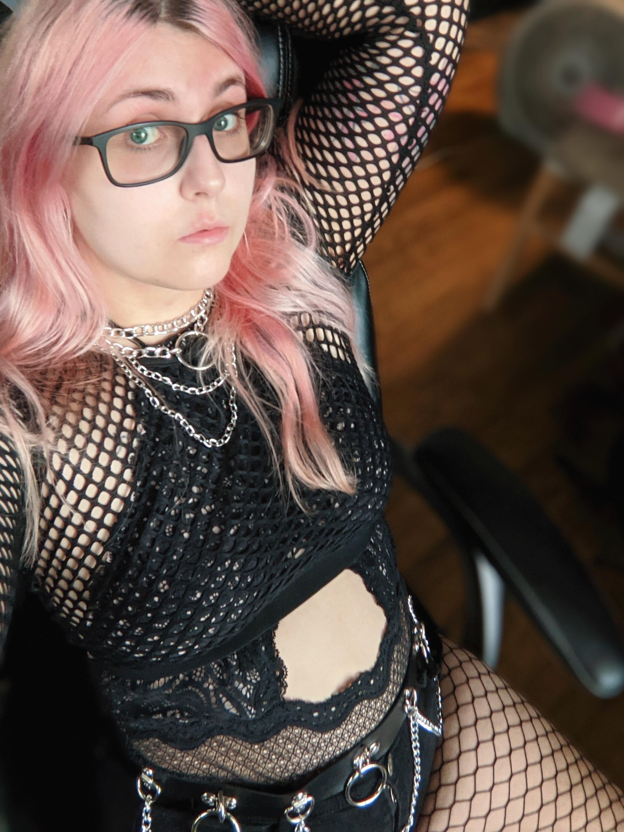 Good night :) [over18] | Scrolller