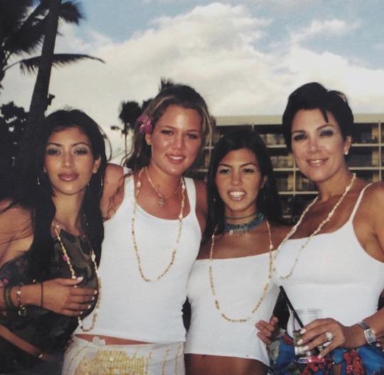 Gorgeous Throwback Scrolller